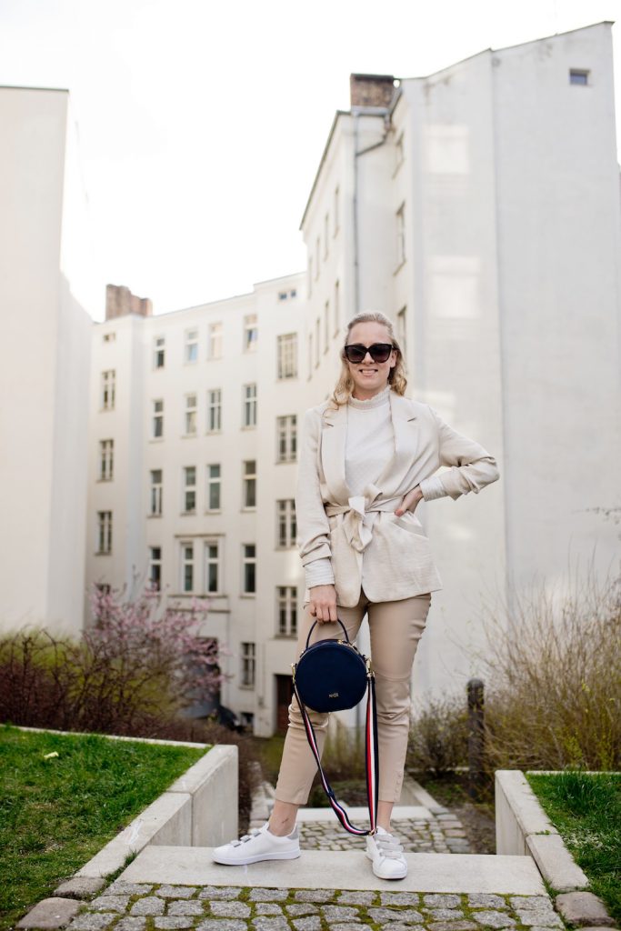 Frühlingsbeginn – eine vegane Crossbodyround von NYZE